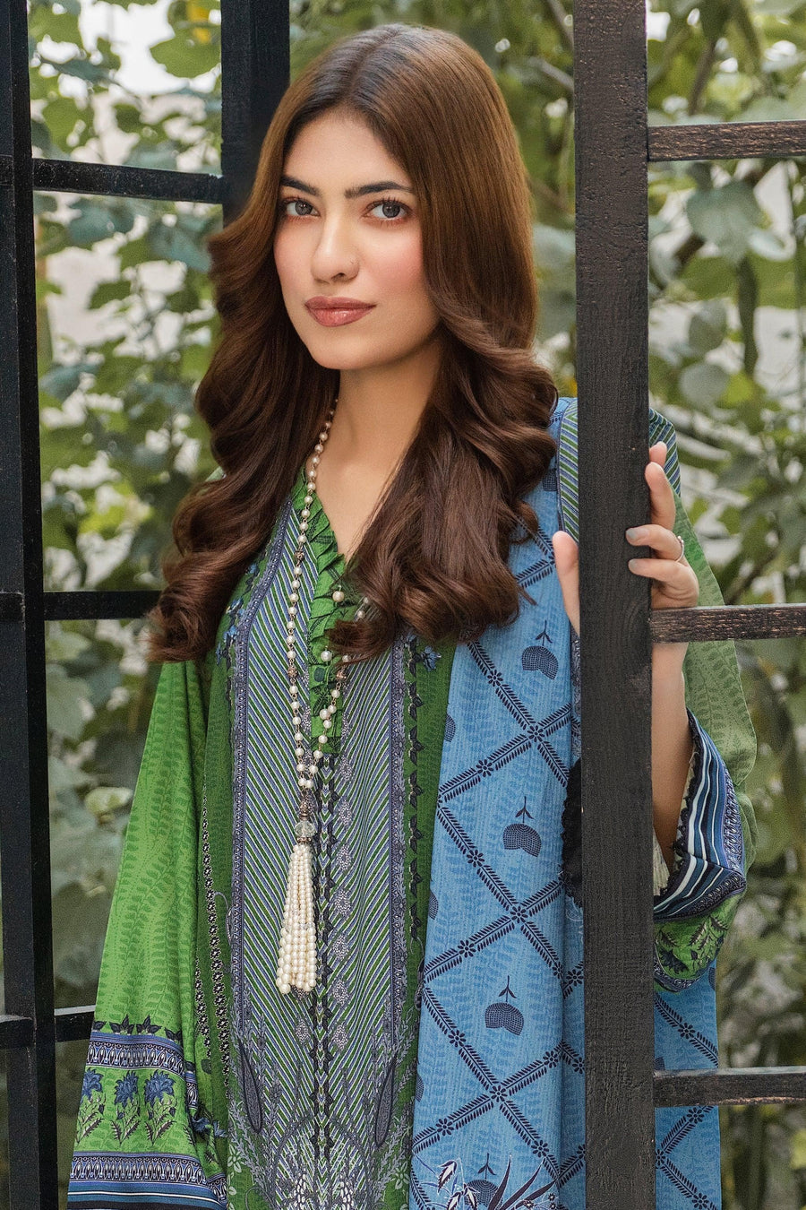 Sale on Unstitched Clothing for Women – Jacquard Clothing